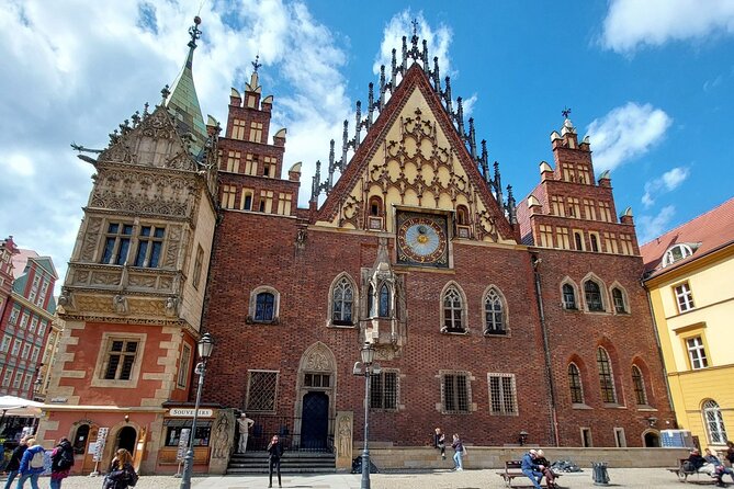 Wrocaws Old Town: A Self-Guided History Tour - Authentic Feedback from Travelers