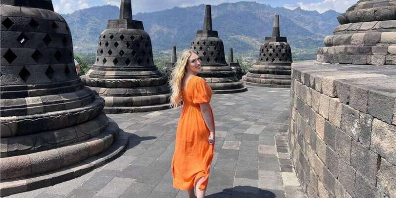 Yogyakarta: Joined or Private Tour to Borobudur & Prambanan - Analyzing the Value