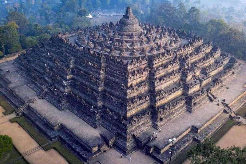 YOGYAKARTA; SUNRISE AT VIEW POINT AND BOROBUDUR CLIMB UP - Why This Tour Offers Great Value