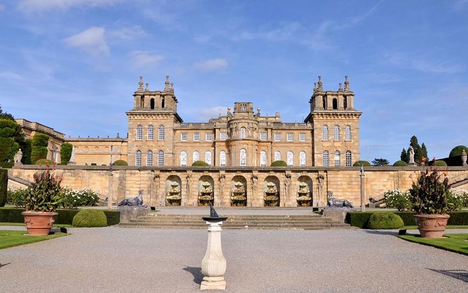 3 Hour Private History Tour to Blenheim Palace in a Rolls Royce - Discover Blenheim Palace in Luxury: A 3-Hour Private Tour in a Rolls Royce