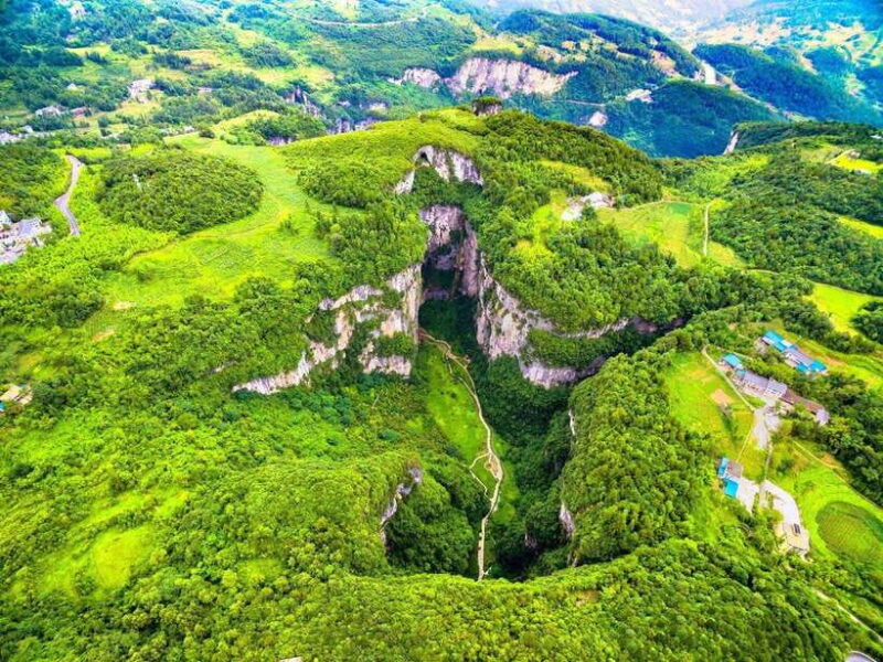 2-day Wulong HikeTrip(GeoPark+Fairy Mt+Furong Cave)car incld - Day 2: Underground Exploration at Furong Cave