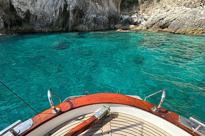 3 hour private boat tour on the island of Capri - Who Would Love This Tour?