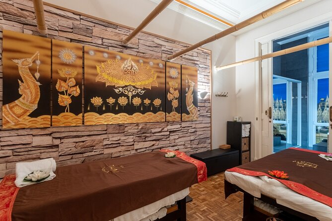 30 min Couple Massage and 30 min Floral Bath at THAI SPA MASSAGE - Who Will Love This Experience?