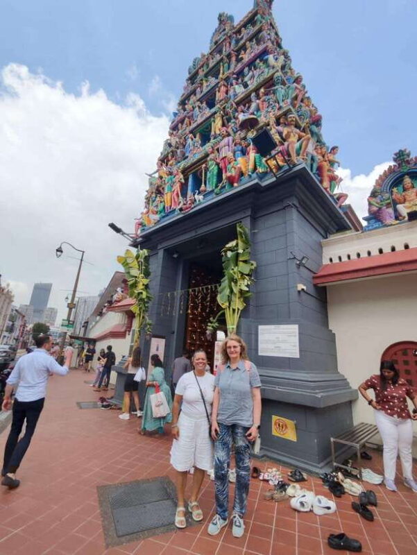 3hrs Singapore Walking Tour: Chinatown-Kampong Glam - Concluding with a Local Meal