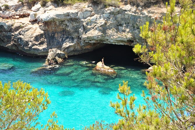 A unique experience on the Best Beaches and Coves of Mallorca - FAQ