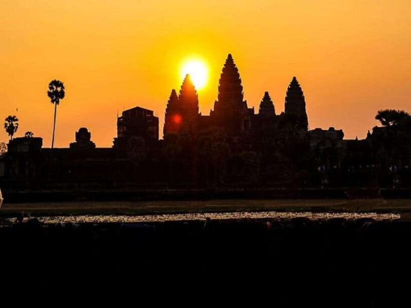 Angkor Wat Small Tour Sunrise With Private Tuk Tuk - Who Is This Tour Best For?