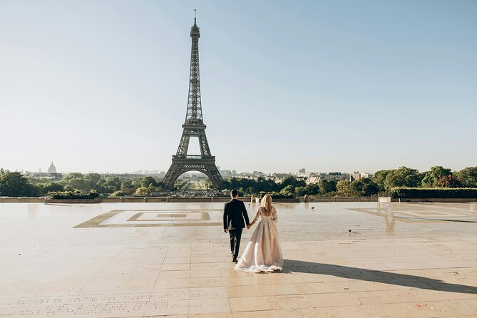 Around the Eiffel Tower Walking Tour with Selfie & Photoshoot - FAQ: Common Practical Questions