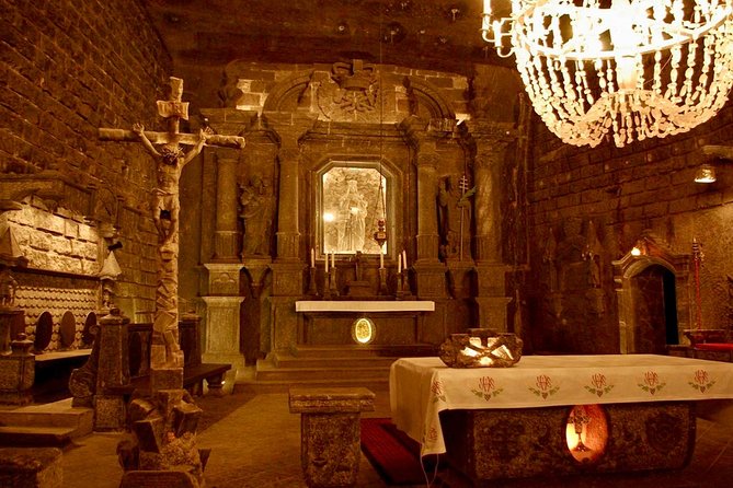 Auschwitz Birkenau Museum and Salt Mine All Inclusive DAY TRIP with Local Guides - Who Should Consider This Tour?