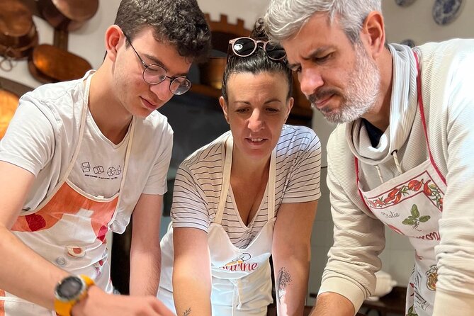 Authentic cooking class on a farm with a view of Sorrento. - FAQ