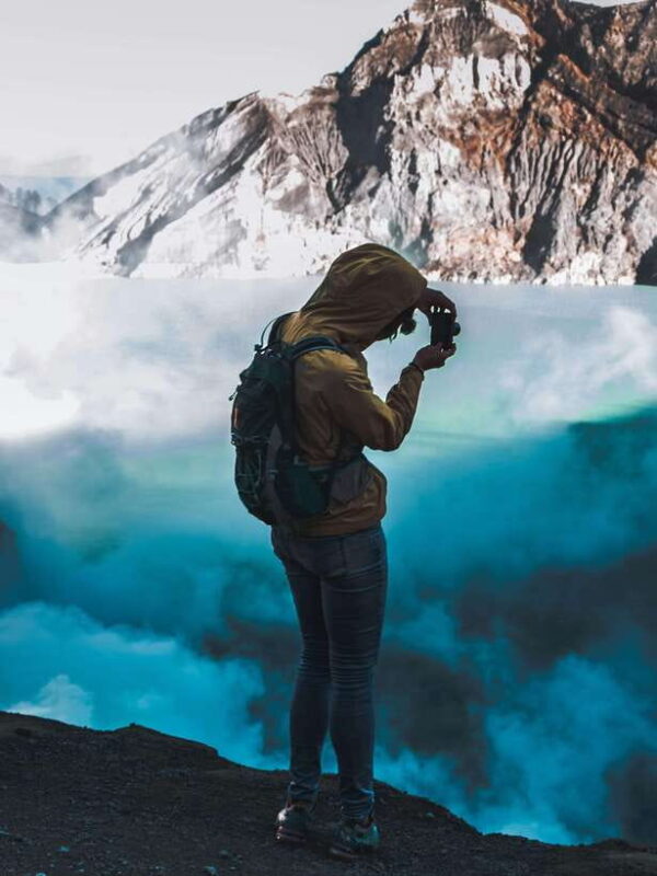 Banyuwangi: Beautiful of Ijen Crater with Local Guide - What Makes This Tour Stand Out?