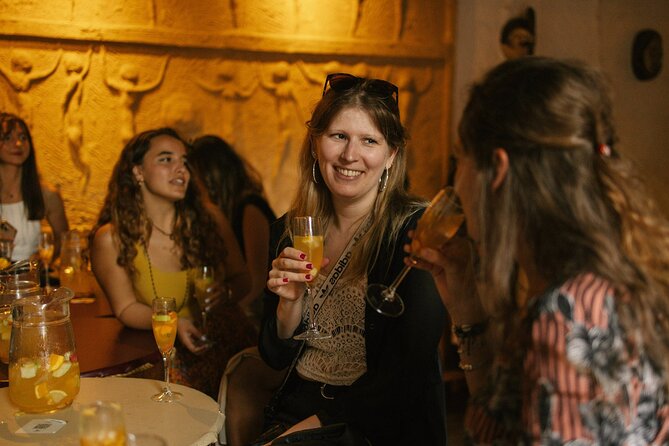 Barcelona Pub Crawl and Walking Tour with Drinks - The Group Experience: Small, Intimate, Fun