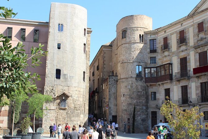 Barcelona walking tour Gothic Quarter and Ramblas+Boat trip - Frequently Asked Questions