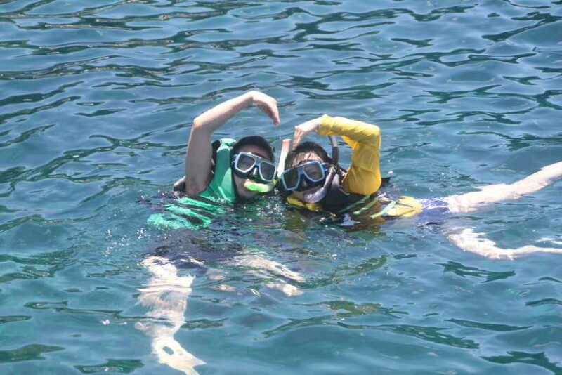 Boracay: Island and Beach-Hopping Boat Tour with Snorkeling - What’s Included and What’s Not