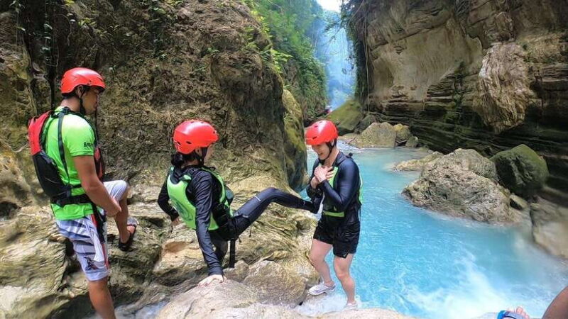 Cebu:WhaleShark Watching & Kawasan Canyoneering Private Tour - Detailed Breakdown of the Itinerary
