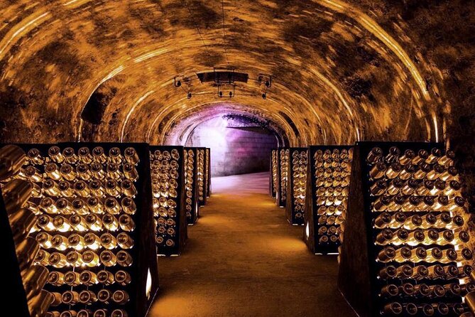 Champagne - Reims: Private tour from Paris by minivan - FAQ