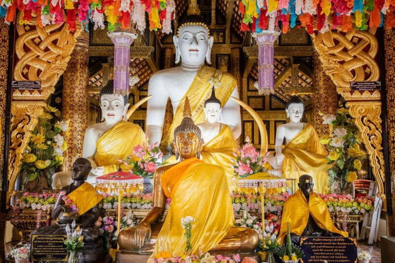 Chiang Mais Highlights: Sightseeing Night Bike Tour - The Experience in Detail