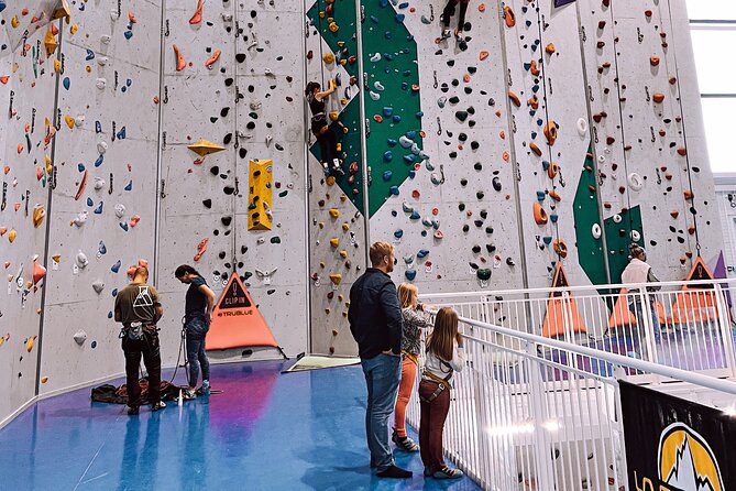 Climbing in Mørkvedhallen Klatresenter - Who Will Love This Experience?