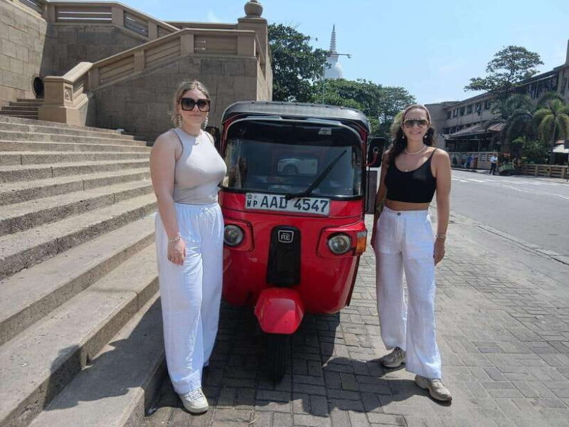 Colombo: Highlights of City Tour by Tuk-Tuk with Pickup - Authentic Experiences and Local Flavor