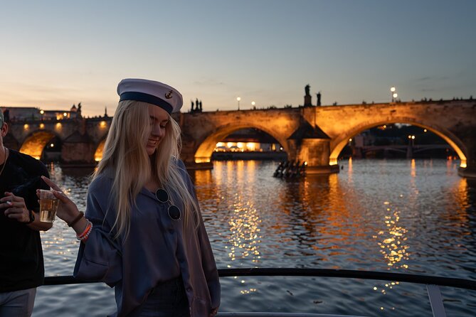 Drunken Monkey Prague Boat Party w/ 2hr Open Bar to Duplex Club - Why This Experience Works