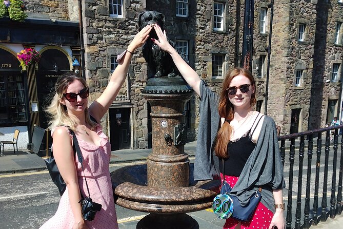 Edinburgh: The People's Story - Private Walking Tour - Mercat Cross and the Unicorn Legend