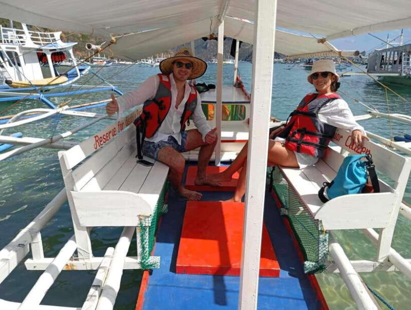 El Nido: Private Tour B with Snake Island and Caves - Detailed Breakdown of the Itinerary