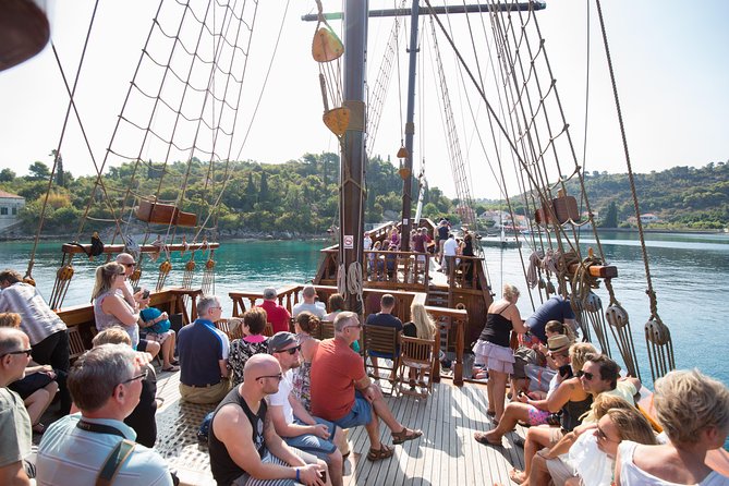 Elaphite Island Hopping with Karaka (optional lunch on island) - Practical Considerations
