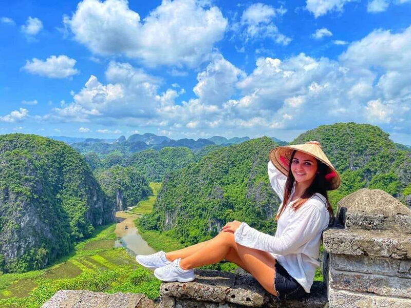 From Hanoi: 2-Day Ninh Binh Tour w/ Trang An & 5 Hotel - Day 1: Discovering Ninh Binh’s Cultural and Natural Wonders