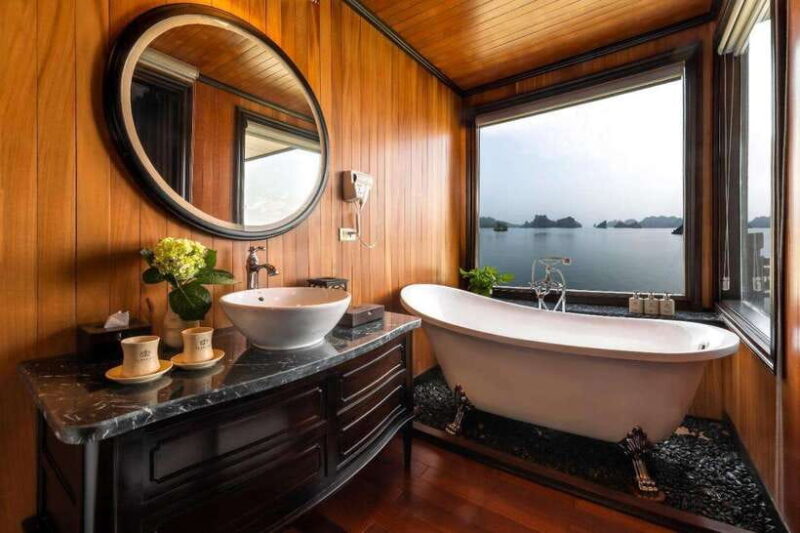 From Hanoi or Ha Long: 2-Day Ha Long Bay & Lan Ha Bay Cruise - The Second Day: From Lan Ha to Cat Ba and Beyond