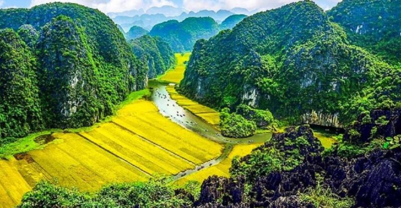 From Hanoi: Tam Coc-Hoa Lu & Mua Caves Full-Day Trip - Exploring the Itinerary in Detail