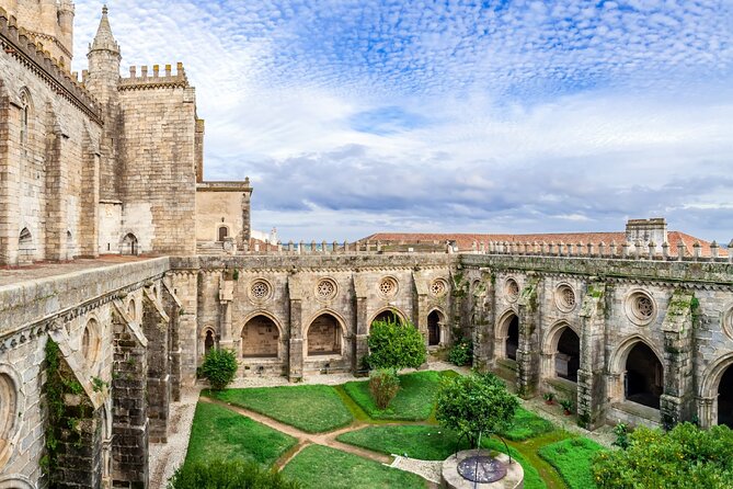 From Lisboa: Evora & Monsaraz Private Full Day Tour - Practicalities: What to Expect
