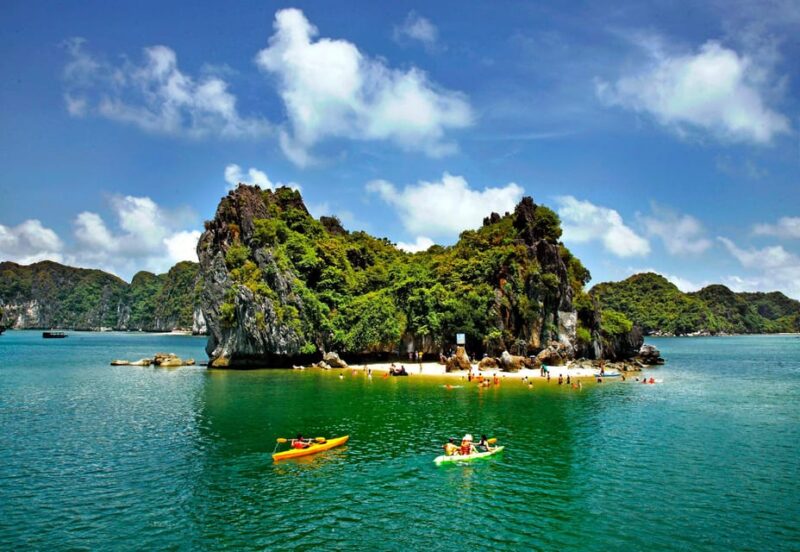 Full day boat trip with Cat Ba's captain Jack - The Sum Up