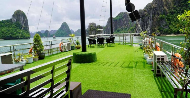 Full Day Tour Ha Long Bay Visit Titov, Amazing Cave, Kayak - Who Will Love This Tour?