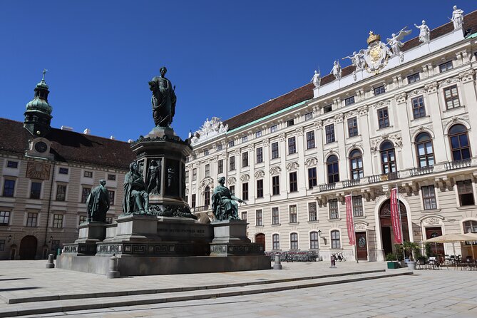 Gems of Vienna-Tour - Hidden Corners and Local Stories