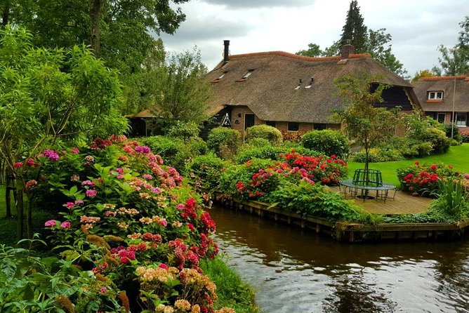 Giethoorn, Zaanse Schans Windmills Guided Day Trip from Amsterdam - Accessibility and Considerations