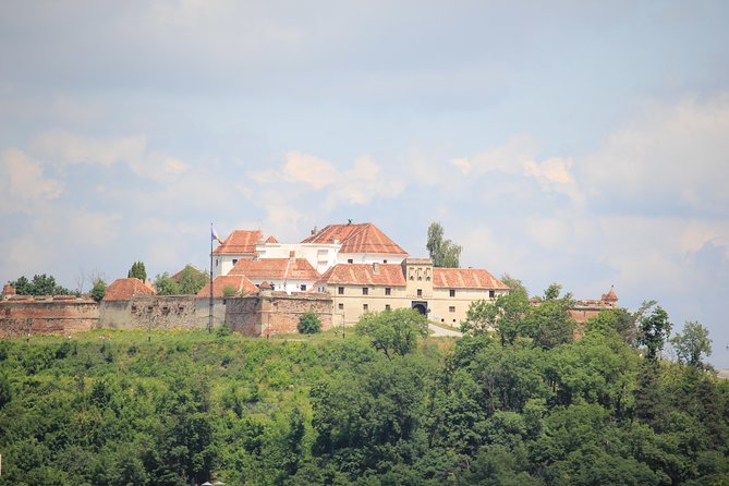 Guided visit in Spanish to the medieval center of Brasov (native Spanish guide). - The Sum Up
