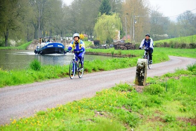 Guided week Bike Tour in France, Burgundy wine region - What Makes This Tour Stand Out?