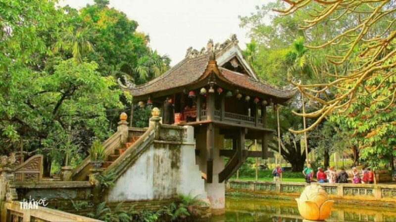 Hanoi: 3 Hours of The Street Food Tour with local delicacies - Authentic Flavors in a Friendly Setting