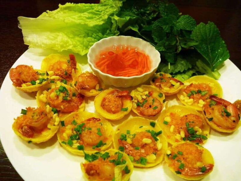 Hanoi: Michelin-Selected Street Food Walking Tour - Detailed Breakdown of the Itinerary