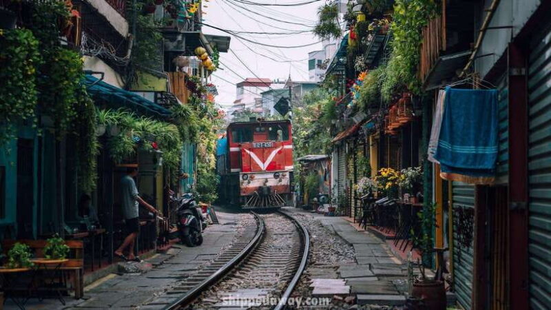 Hanoi: War Remnants Museum and Train Street On Scooter Tour - FAQ