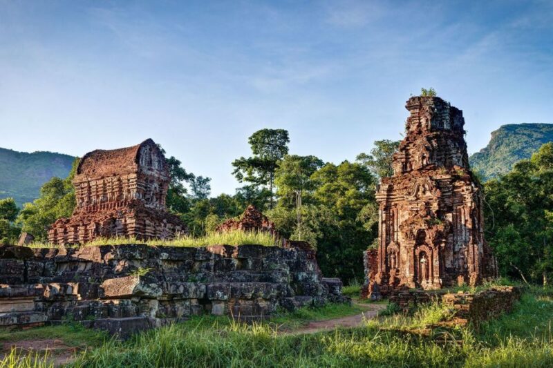 Hoi An: My Son Sanctuary and Thu Bon River Cruise - The Culinary Experience: Local Lunch or Banh Mi