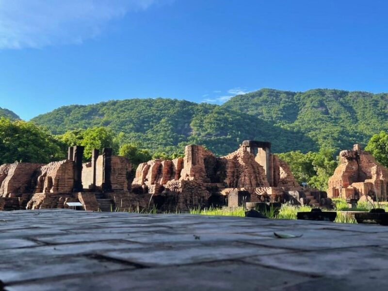 Hoi An : My Son Sanctuary with Thu Bon River Cruise - The River Cruise: A Scenic Journey on Thu Bon