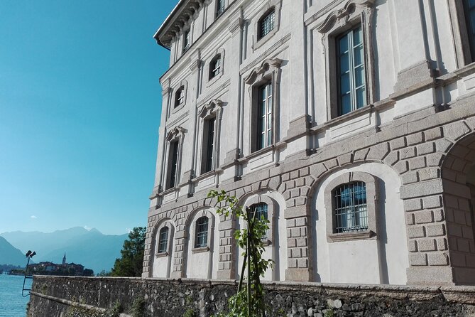 Isola Bella's palace and gardens with a private local guide - Optional Stop at Isola dei Pescatori