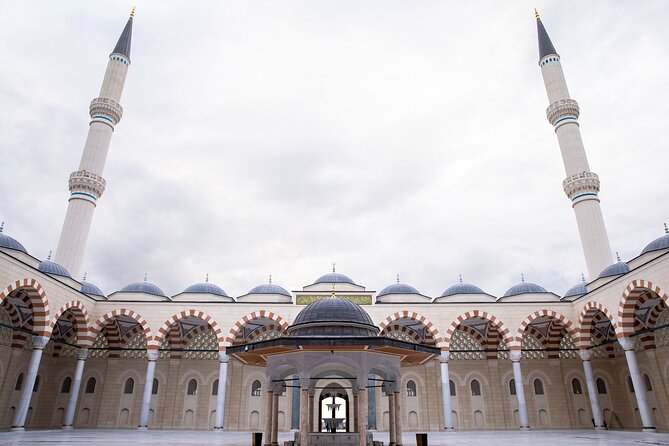 Istanbul Two Continents Tour By Bus And Bosphorus Cruise - Authentic Experiences and Personal Touches