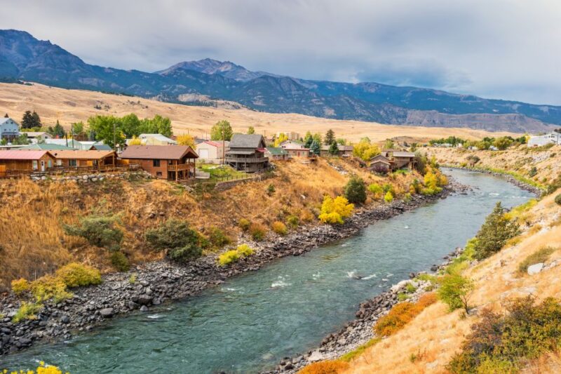 Jackson: 2-Day Yellowstone National Park Tour with Lunches - The Value of the Tour