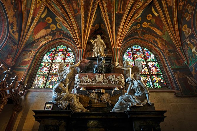 Krakow Expanded - Full Day Tour from Warsaw by private car - FAQs