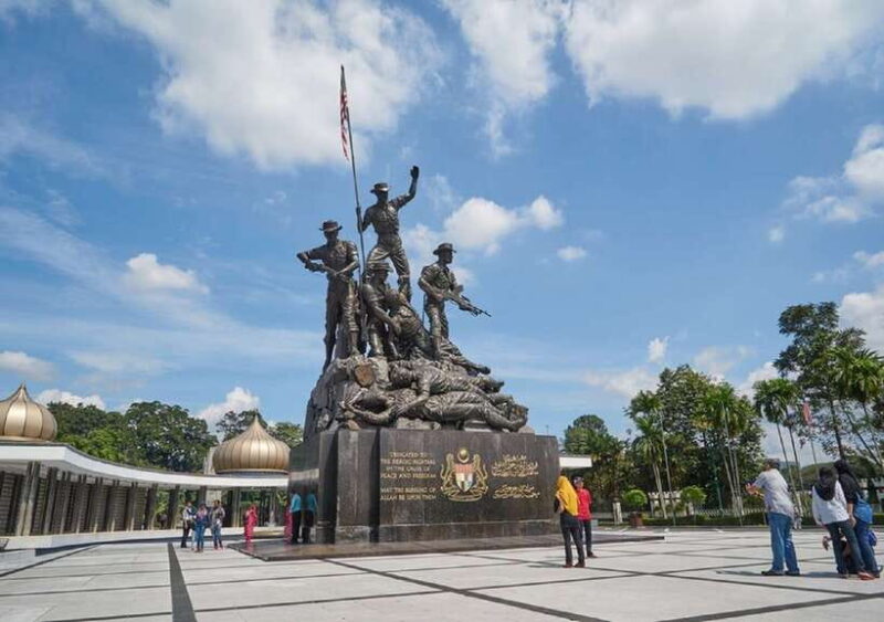 Kuala Lumpur: Private Half Day City Highlights Tour - The Itinerary: A Closer Look