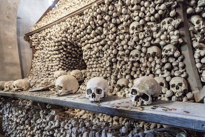 Kutná Hora Medieval Town in Vintage Cabrio car - Who Should Consider This Tour?