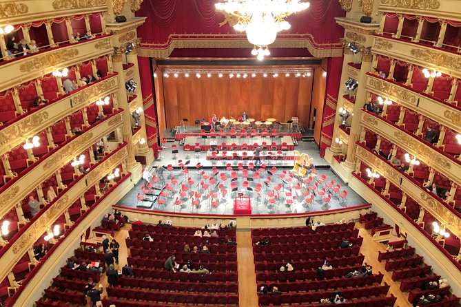 La Scala Museum Experience and Hop on Hop off optional - Enhancing Your Day with the Hop on Hop off Option