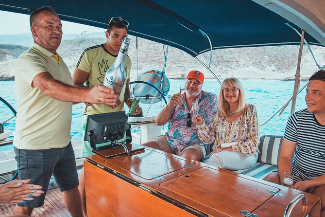Lady Sunshine Luxury Boat Private Tour, 2, 4 or 8 hours - FAQ