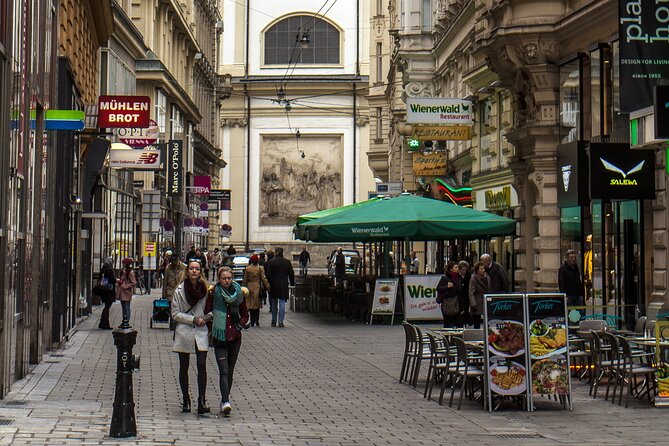 Lokafy Vienna Kid-Friendly Private Walking Tour with a Local - FAQ
